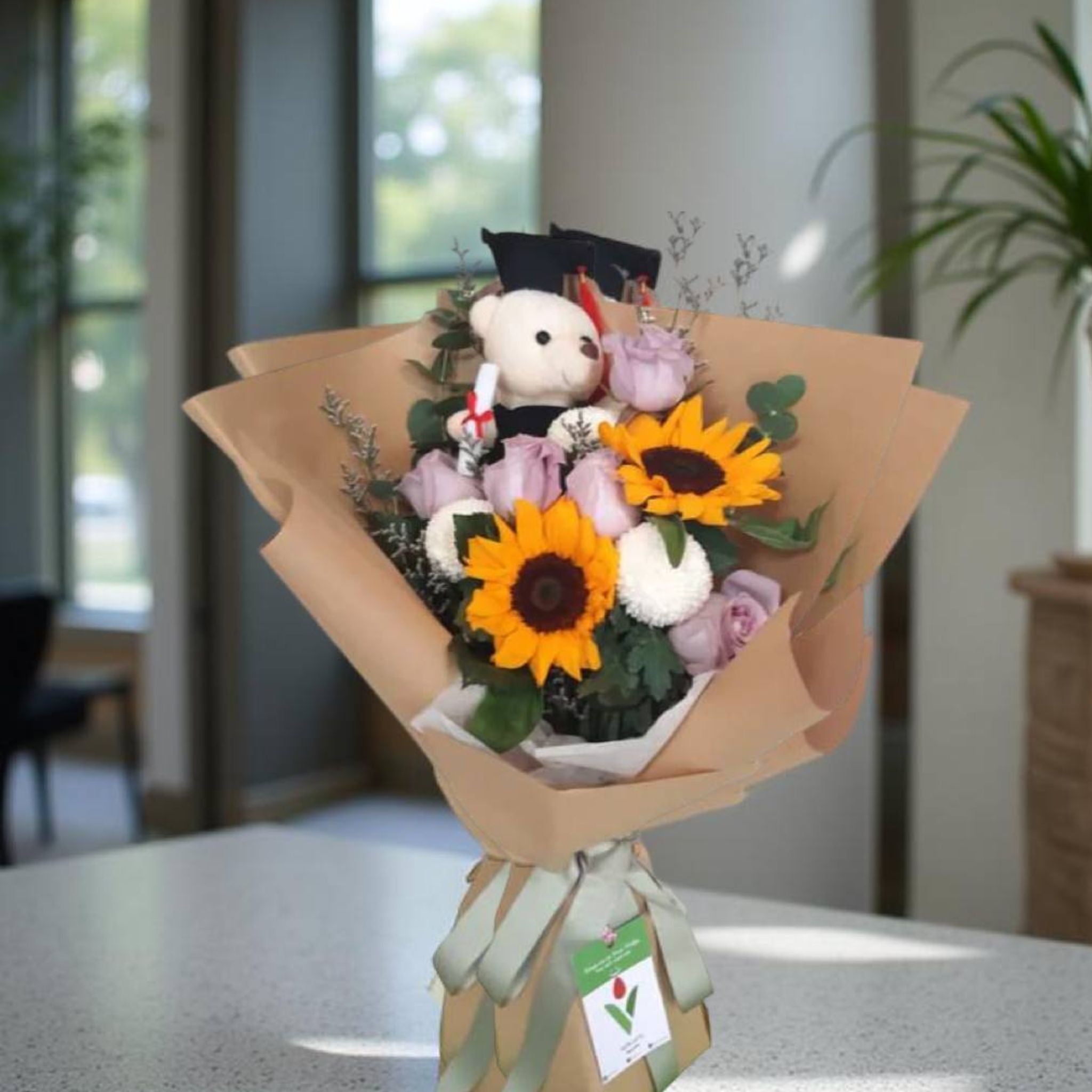 Graduation Flower Bouquet #03 | Convocation Flowers | Heva Gifts – Heva ...