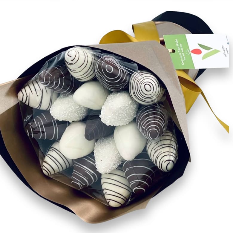 LEO Chocolate Bouquet | Birthday Gift for Men | Heva Gifts – Heva Gifts ...