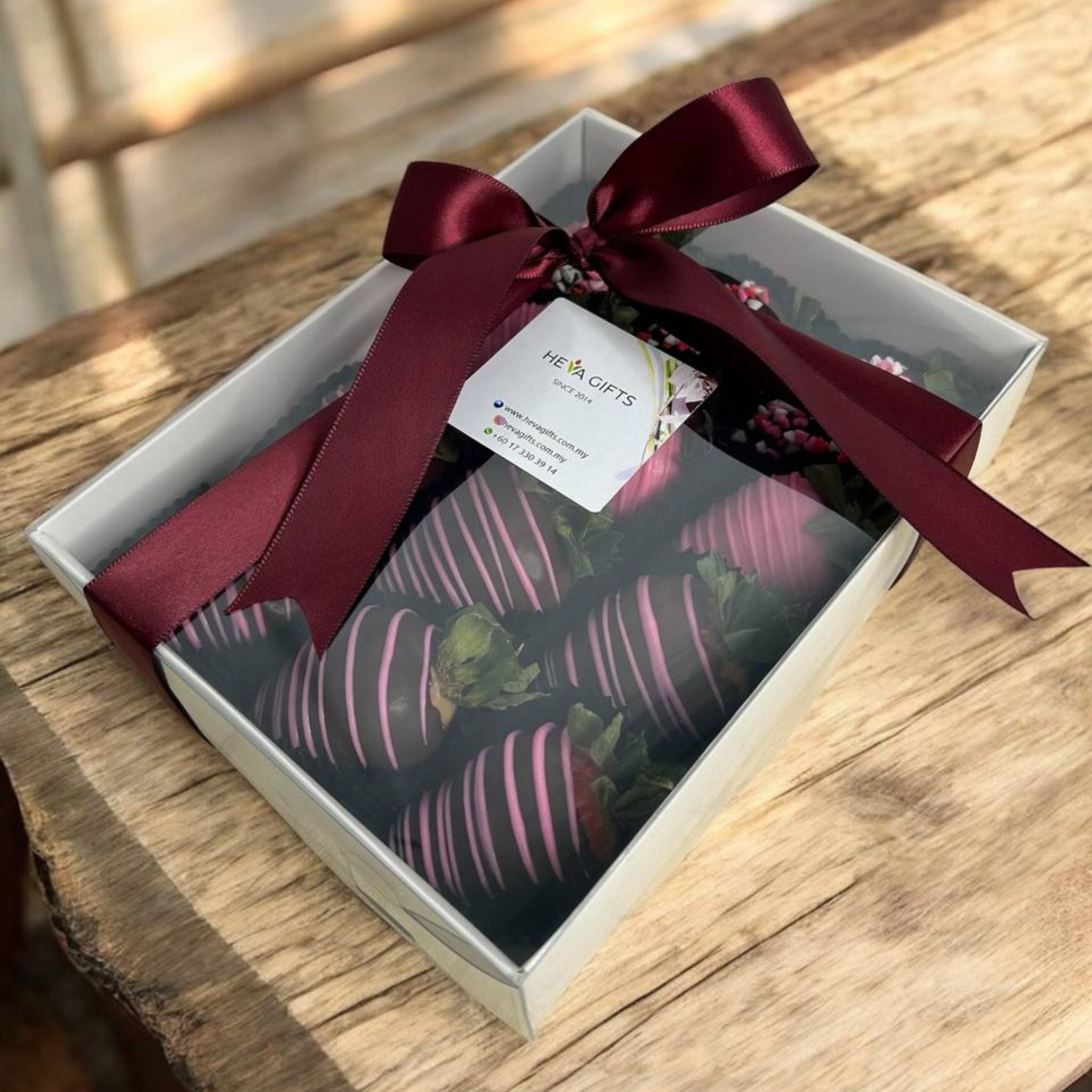 Moca Chocolate Covered Strawberries | Sweet Gift Delivery | Heva Gifts ...